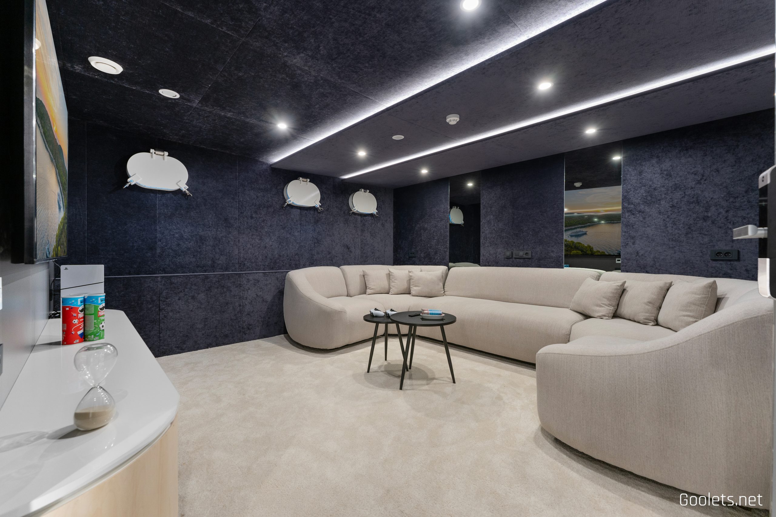 Alfa Mario Cinema Room – Chris Cruises