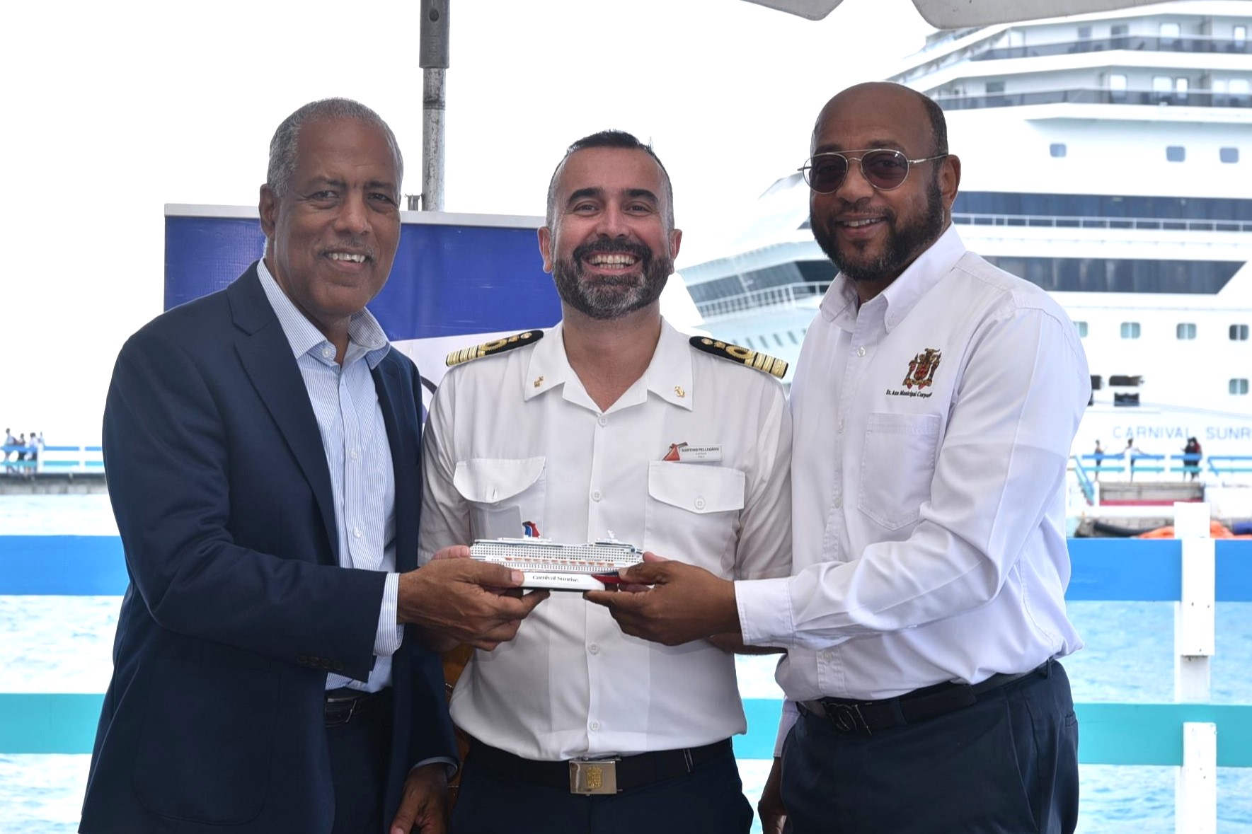 Carnival Sunrise Captain Martino Pellegrini presents model ship to ...