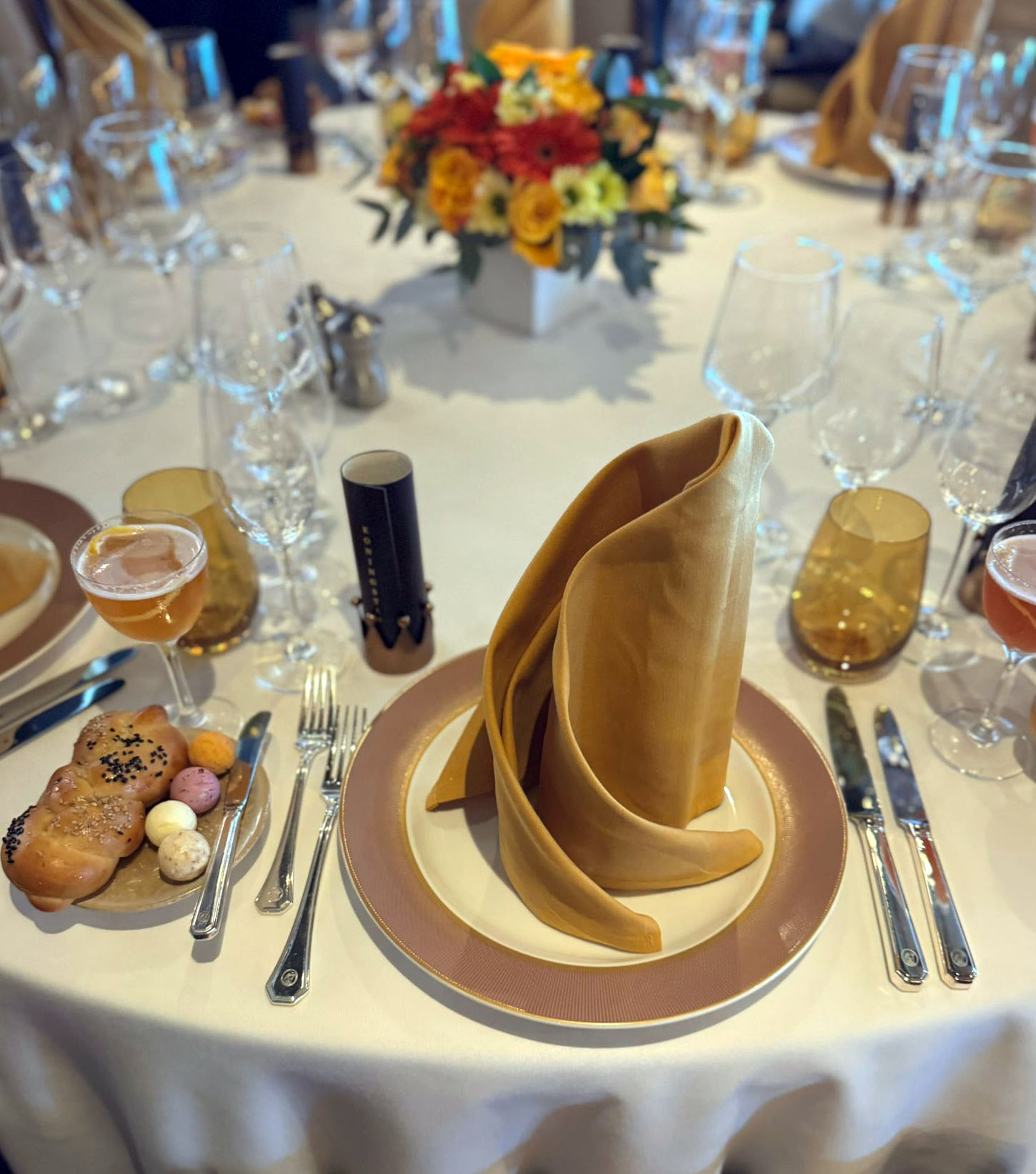 Koningstafel_table setting01 – Chris Cruises